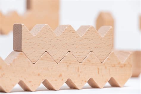 Zig Zag Blocks Learning Space Solutions