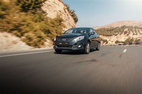 جک J4 پرفروش‌ترین سدان اقتصادی بازار تیراژ بالا و خدمات سراسری کرمان