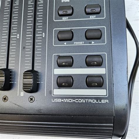 Great Behringer Bcf2000 B Control Fader Usb Midi Controller Motorized Faders Ebay