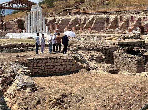 Уникалната статуя и много тайни на Хераклея Синтика са под частен имот край Рупите