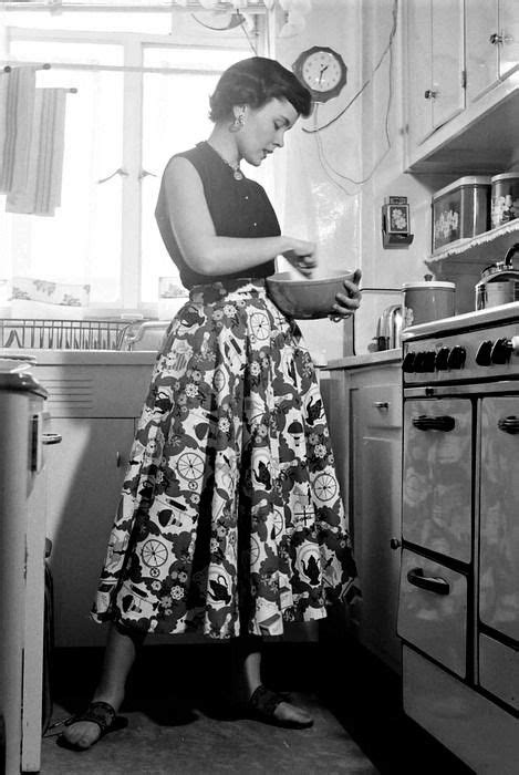 1950s Housewife Vintage Vintage Housewife Career Girl Fashion