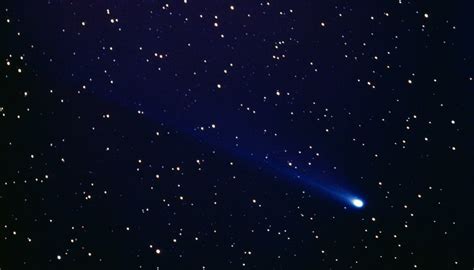 How Do Comets Orbit The Sun Sciencing