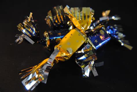 무료 이미지 공간 기계 푸른 노랑 종이 장난감 사탕 매크로 사진 메카 2896x1944 713697