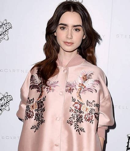 14 Sensational Pictures Of Lily Collins With No Makeup Styles At Life