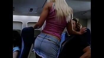 Samantha McLeod Gets Down And Dirty In A Steamy Sex Scene Aboard The Snakes On A Plane 02 50