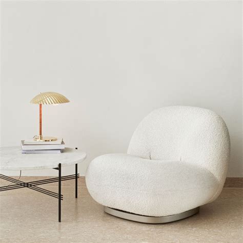 Køb Bat Lounge Chair Fully Upholstered With Low Back Dora Boucle 0001