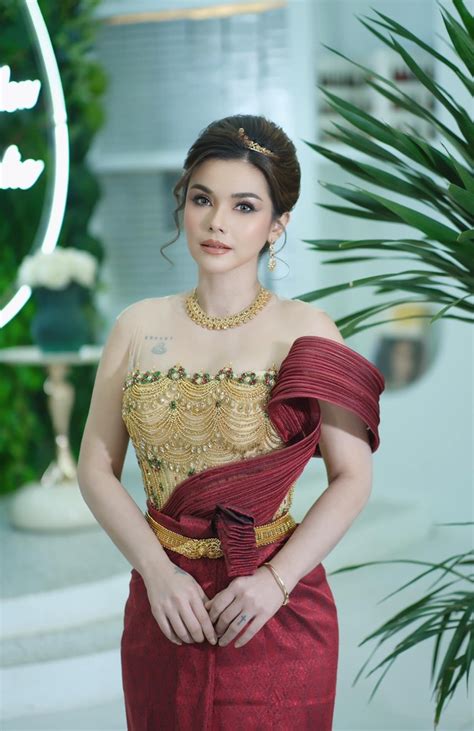 មកលើកនេះ វីជេ អាណូ ថតតែងសំអាងការ សមសួនស្អាតហួស Khmerload Cambodia Latest News