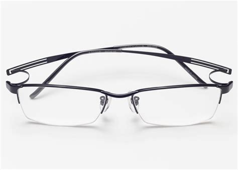Nendo Redesigns Zerogra Glasses To Feature Circular Hinges