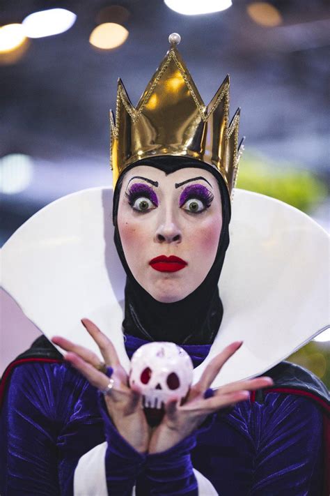 Snow White Evil Queen Cosplay
