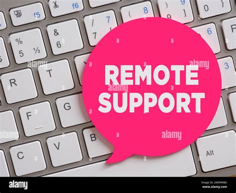 the word remote support on speech bubble over computer keyboard