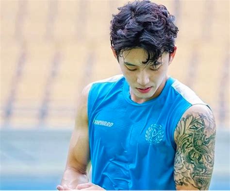 綠茵場上奔跑的雄性荷爾蒙！顏值逆天的足球運動員，網民：求娛樂圈出道吧 Ksd 韓星網 明星