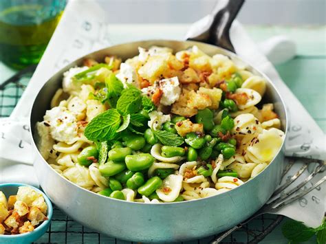 33 Ways With Broad Beans Womens Weekly Food