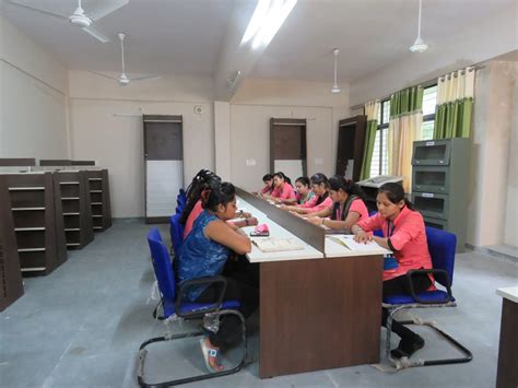 Womens Iti Junagadh Is Opening The Way For Self Reliance Of Women