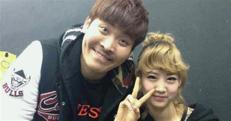 Exid 다미 소두 인증샷 눈길 얼마나 작은데