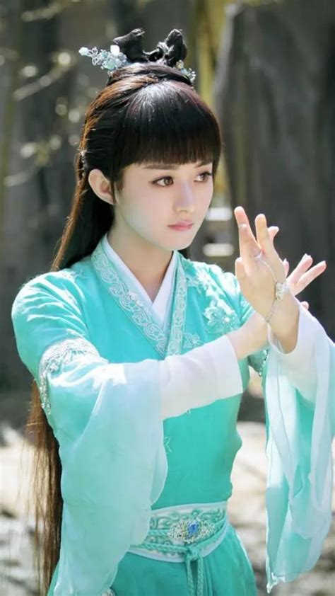 杨紫和赵丽颖为什么不同台？ 知乎