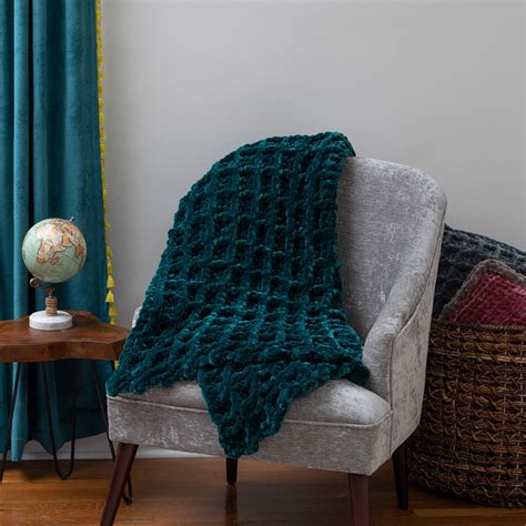 loops and threads® chunky velvet™ crochet waffle stitch throw projects