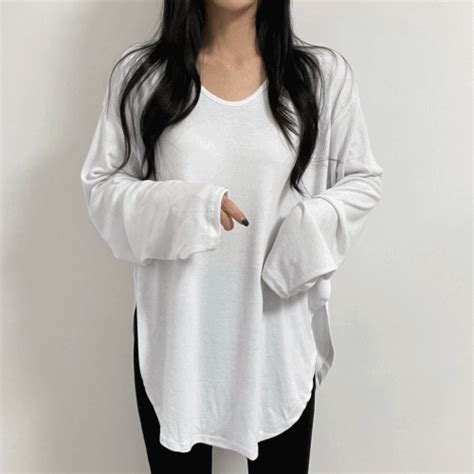 고퀄원단쫀득찰랑 U넥 언발 긴팔 트임 티셔츠 에이블리