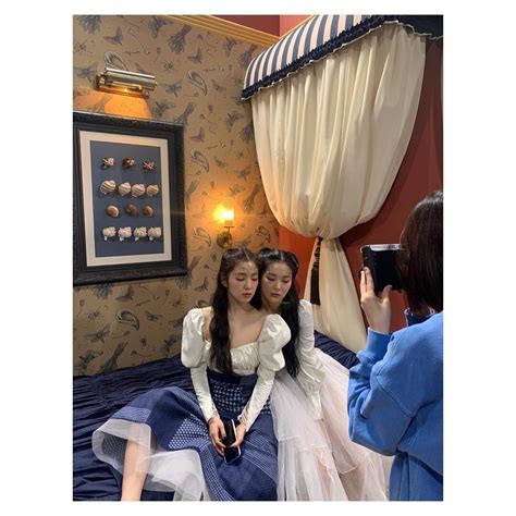 아이린 하얀 소복 레드벨벳 짱공유닷컴 연예인