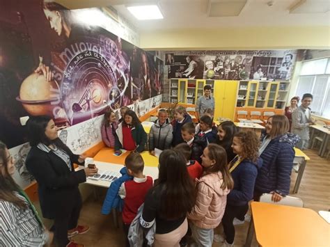 Ден на отворените врати се проведе в ППМГ Акад Иван Ценов във Враца снимки