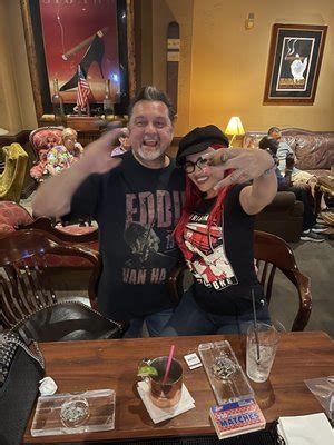Cheroot Cigar Lounge 27 Photos And 71 Reviews 915 10th St Modesto