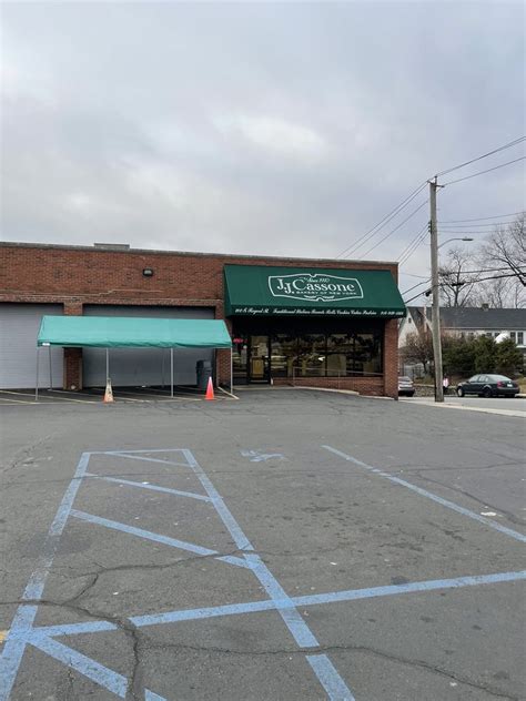 Jj Cassone Bakery Updated December 2025 13 Photos And 27 Reviews 202 S Regent St Port