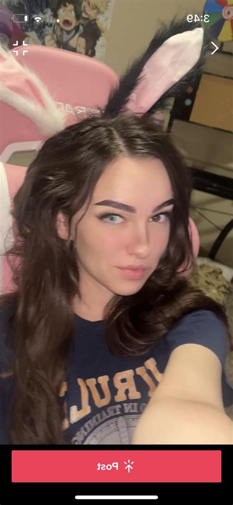 Which Selfie Should I Use For My New Pfp R Awkspewroo2