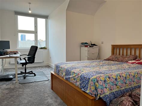 London - Room in a Shared House, Eve Road, E15 - To Rent Now for £825. ...