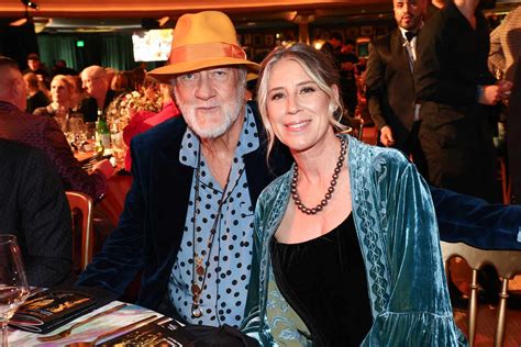 Who Is Mick Fleetwoods Wife All About Elizabeth Jordan