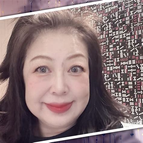 Julianne Ho Juliannehotw • Threads Say More