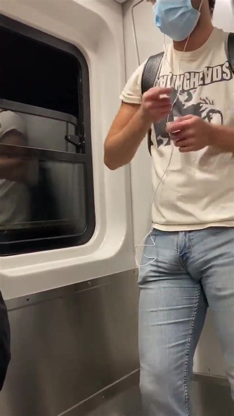 Bulge Sexy Bulge 582 Subway
