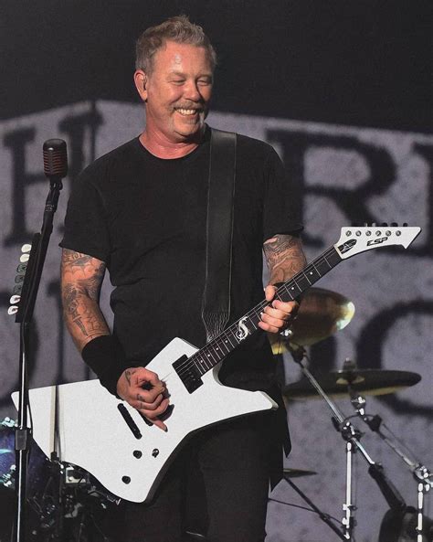 James Hetfield Of Metallica Performs During Their Worldwired Tour Artofit