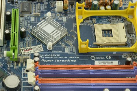 Купить Материнская плата Gigabyte GA-8IPE1000-G Rev 4.0 б/у по цене 600 ...