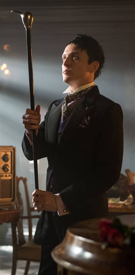 Gotham 2x20 Penguin Robin Lord Taylor Hq Gotham Villains Gotham