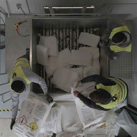 Ug Bulk Emulsion 100 Eltek Hellenic Explosives Technology