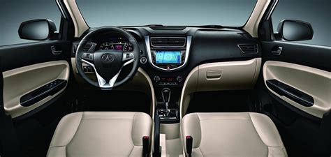 Jac J4 پاکروان خودرو