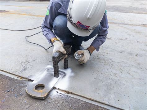 Checking Defect In Welded With Process Magnetic Particle Testing X MT X Of Non