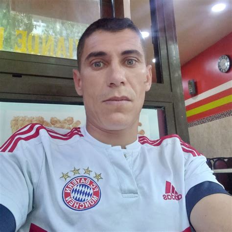 Mohamed Azlouk Peintre à Pantin 93500 Allovoisins