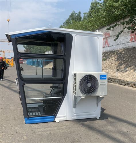 Mini Chassis Tower Crane High Standard Tower Crane