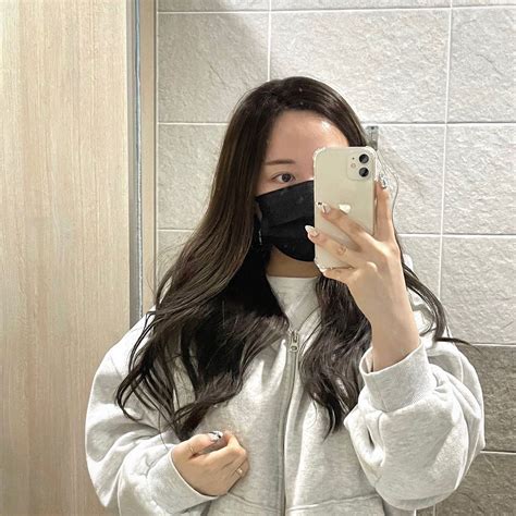 김해미용실 봉리단길 리프헤어원장 동민 고객님 후기👍🏻 은은하게카키브라운으로 톤다운 반사빛이 은은하게 보이는색이에요 물이 확 빠지지않고 천천히 빠집니다 릴스피드와 같은