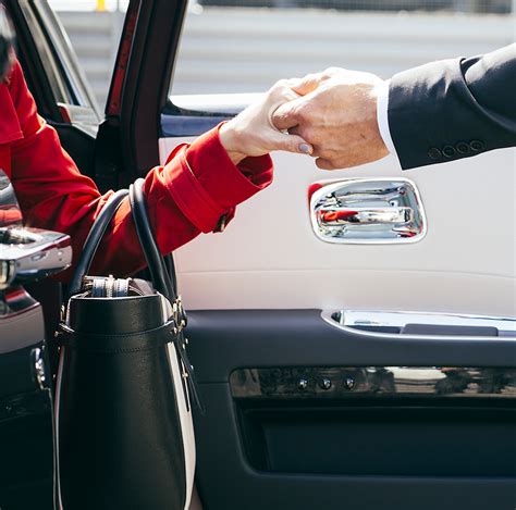 Signature Elite Class Skip The Airport Terminal At Gatwick And Luton