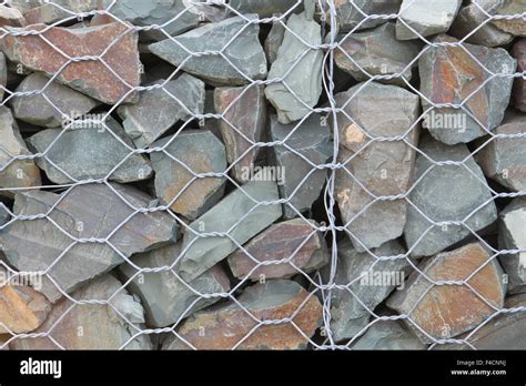 How To Make A Stone Filled Wire Mesh Wall At Arthur Snipes Blog
