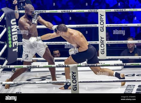 Arnhem Die Kickboxer Rico Verhoeven Und Tariq Osaro Während Des Glory