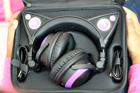 Cat Ear Headphones Are Purrfect For Stylish Girls Mama Knows It All
