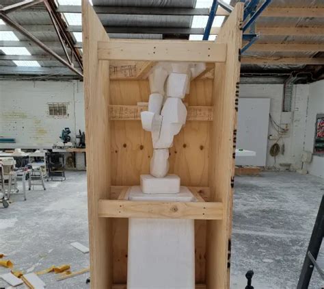 Custom Wood Crates For Export And Heavy Cargo