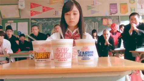 스투시의 마케팅팩토리 와진짜창의적이라는 표현은 이럴 때 나오는 게 아닌가 싶다 Ancho Phoncho라는 작가의 일러스트 애니메이션인데 상상력이 정말