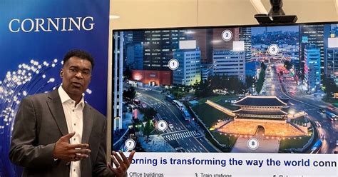 코닝 광섬유 기술로 Ai 데이터센터 공략”