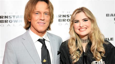 Anna Nicole Smiths Daughter Dannielynn Wears Janet Jackson Dress To