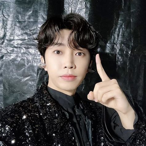 임영웅 끝없는 1위 행진…아이돌차트 평점 랭킹 119주 연속 1위 이투데이