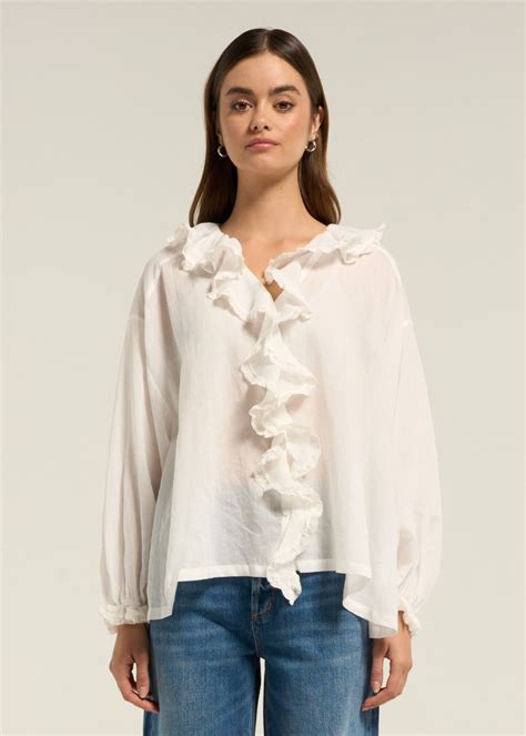 Ruffle V Neck Long Sleeve In White Seraé Bnto