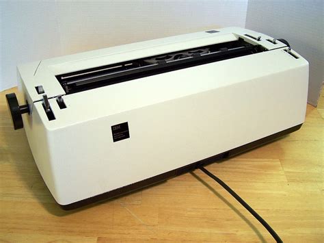 Ibm Selectric Typewriters Pearl White Dvorak Siii Conversion Sold